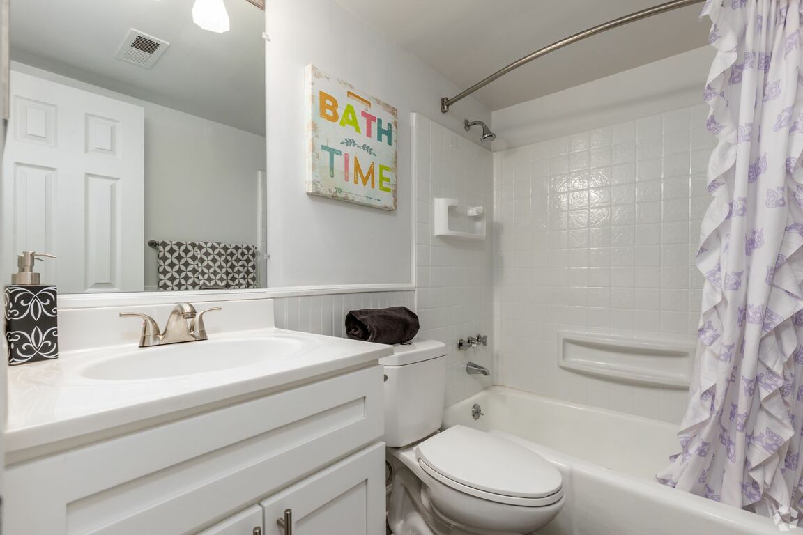 Fox Hill Village Apartments | Hampton, VA | Welcome Home