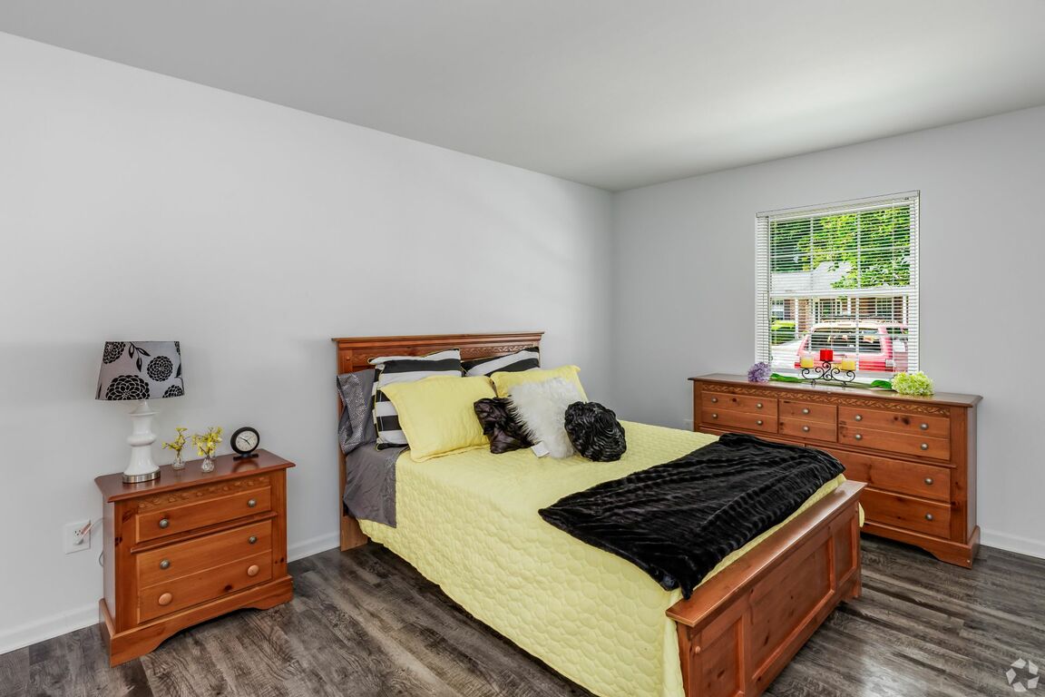 Fox Hill Village Apartments | Hampton, VA | Welcome Home