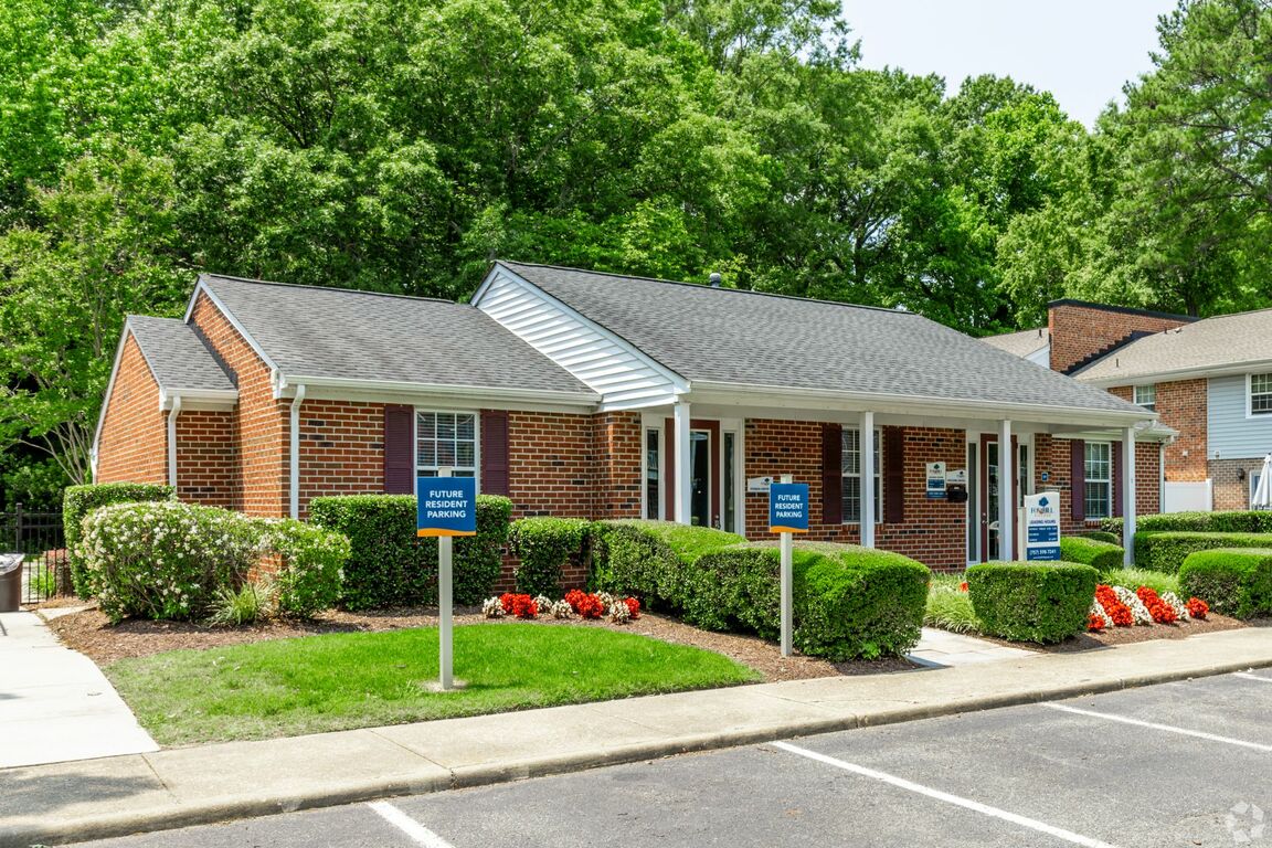 Fox Hill Village Apartments | Hampton, VA | Welcome Home