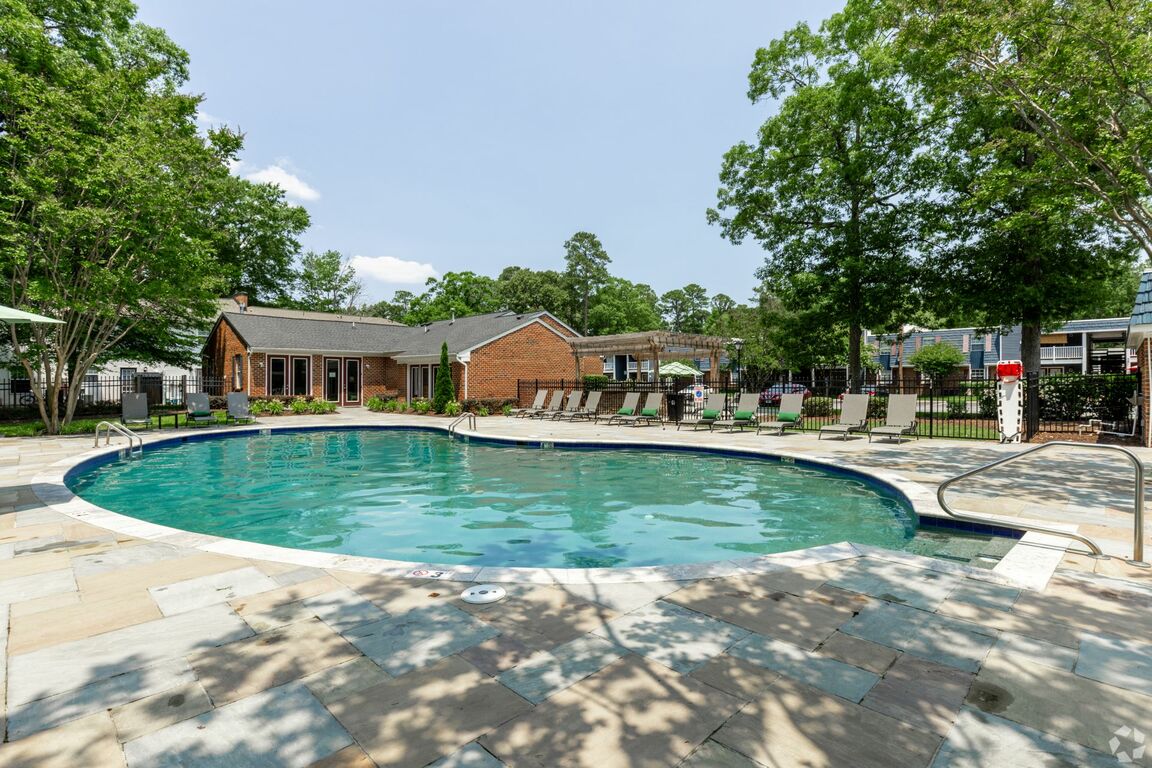 Fox Hill Village Apartments | Hampton, VA | Welcome Home